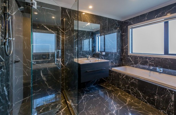 Bathroom » Reptiles